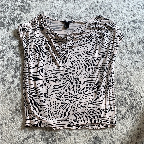 H&M | Tops | Hm Cheetah Leopard Print Top Size Small | Poshmark